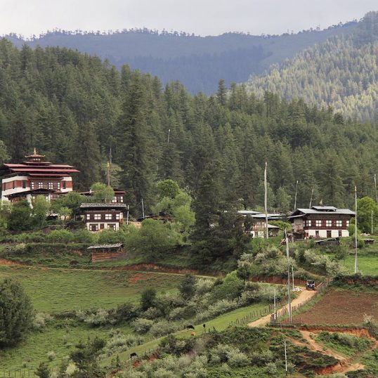 Bhutan Homestay - Let's wander